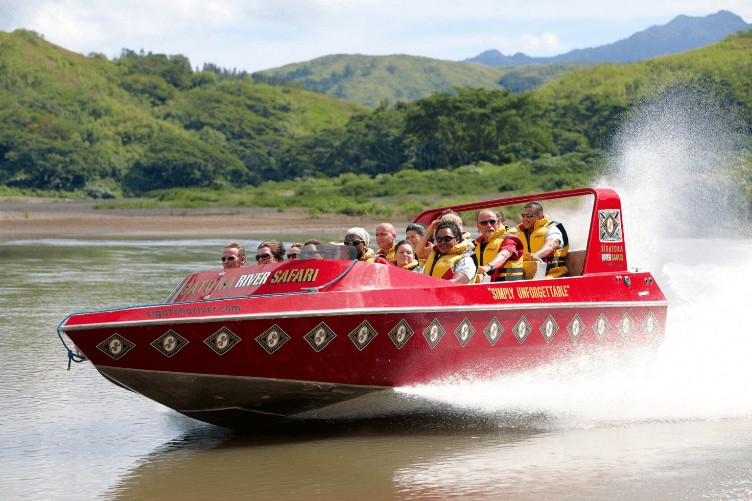 Fiji Adventure Activities for Your Next Holiday | Hoot Holidays